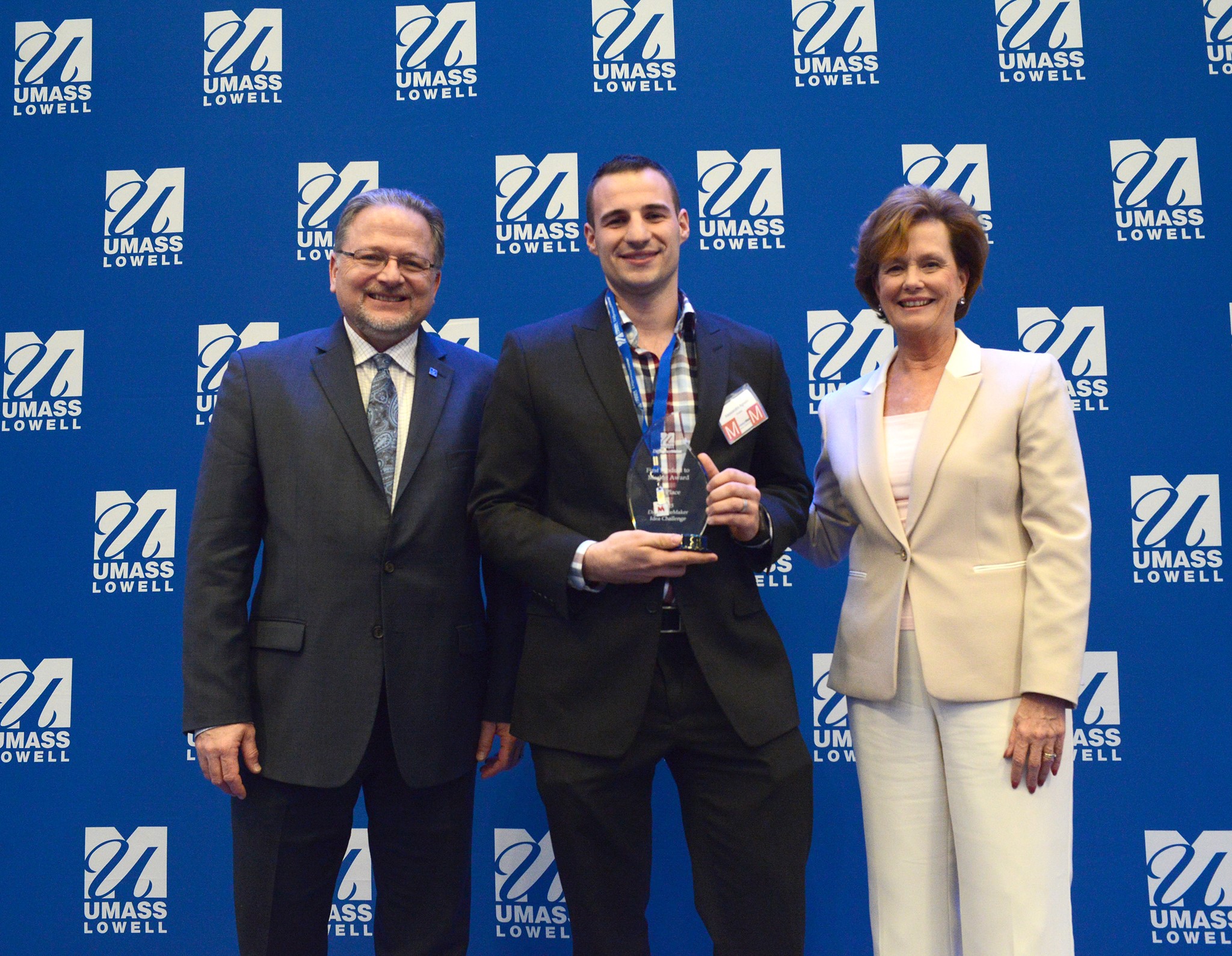 2015 Idea Challenge Winners - DifferenceMakerDifferenceMaker